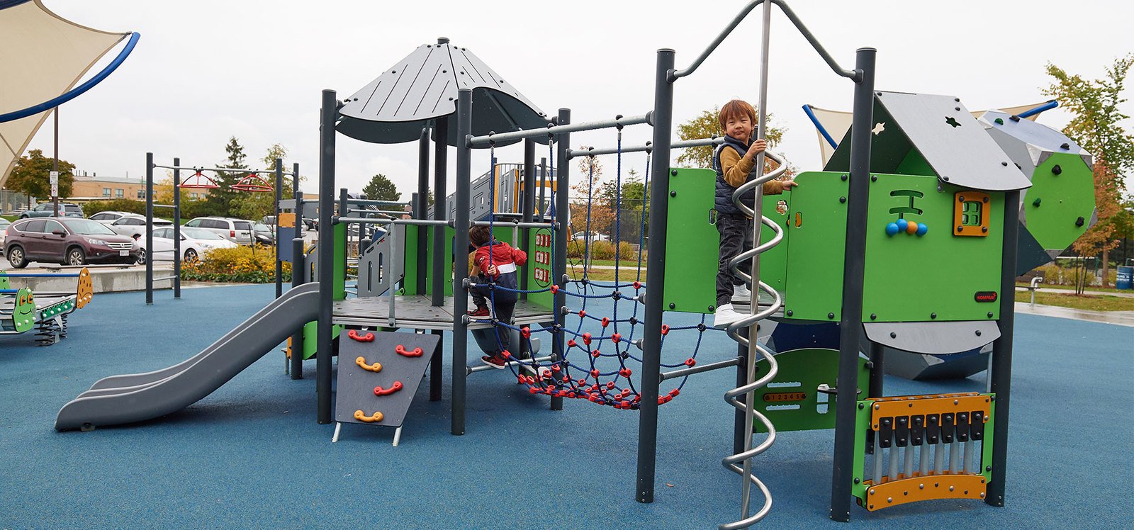 Joy of Play in Multi-play Stations - Newton Play